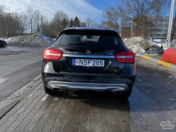 Black Mercedes-Benz GLA 200 2014 in Klaipeda, with an engine capacity of 2.10 L and mileage of 210 thousand km for 11000 €, photo 6 on AUTOMOTO.COM.LV