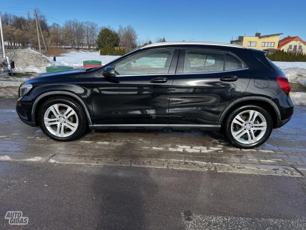 Black Mercedes-Benz GLA 200 2014 in Klaipeda, with an engine capacity of 2.10 L and mileage of 210 thousand km for 11000 €, photo 8 on AUTOMOTO.COM.LV