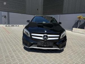 Black Mercedes-Benz GLA 200 2014 in Siauliai, with an engine capacity of 2.14 L and mileage of 234 thousand km for 9900 €, photo 4 on AUTOMOTO.COM.LV