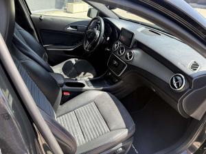Black Mercedes-Benz GLA 200 2014 in Siauliai, with an engine capacity of 2.14 L and mileage of 234 thousand km for 9900 €, photo 10 on AUTOMOTO.COM.LV