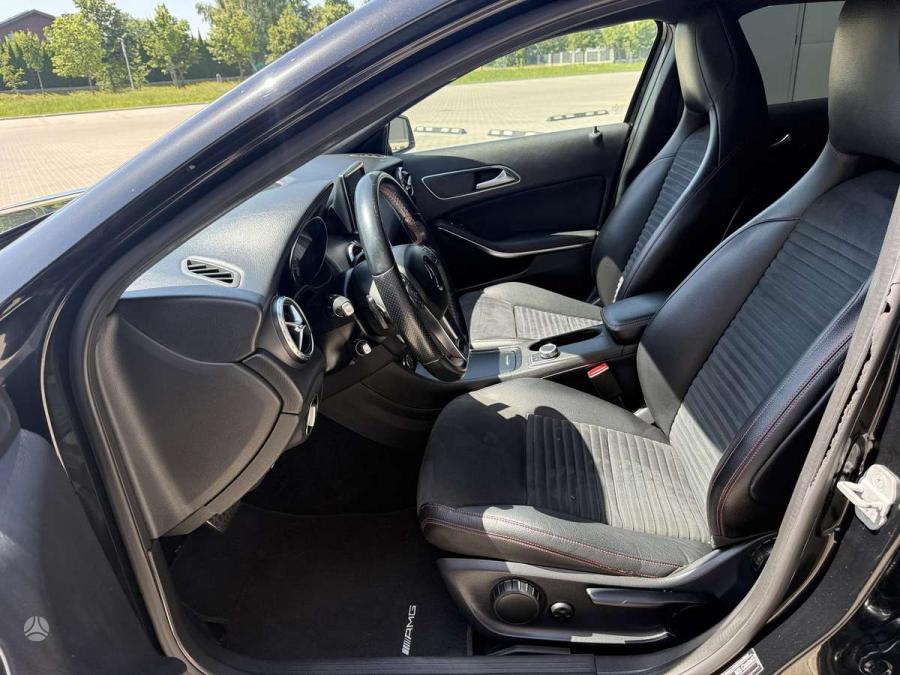 Black Mercedes-Benz GLA 200 2014 in Siauliai, with an engine capacity of 2.14 L and mileage of 234 thousand km for 9900 €, photo 14 on AUTOMOTO.COM.LV