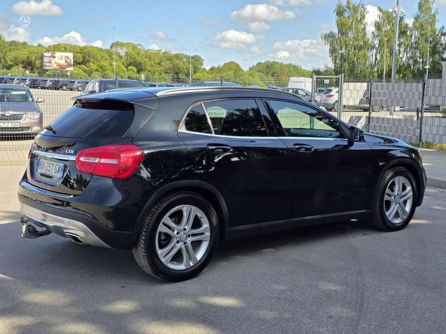 Black Mercedes-Benz GLA 200 2014 in Taurage, with an engine capacity of 2.14 L and mileage of 168 thousand km for 10900 €, photo 7 on AUTOMOTO.COM.LV