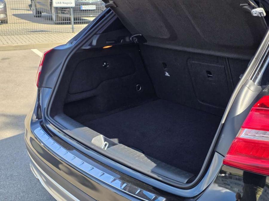 Black Mercedes-Benz GLA 200 2014 in Taurage, with an engine capacity of 2.14 L and mileage of 168 thousand km for 10900 €, photo 18 on AUTOMOTO.COM.LV