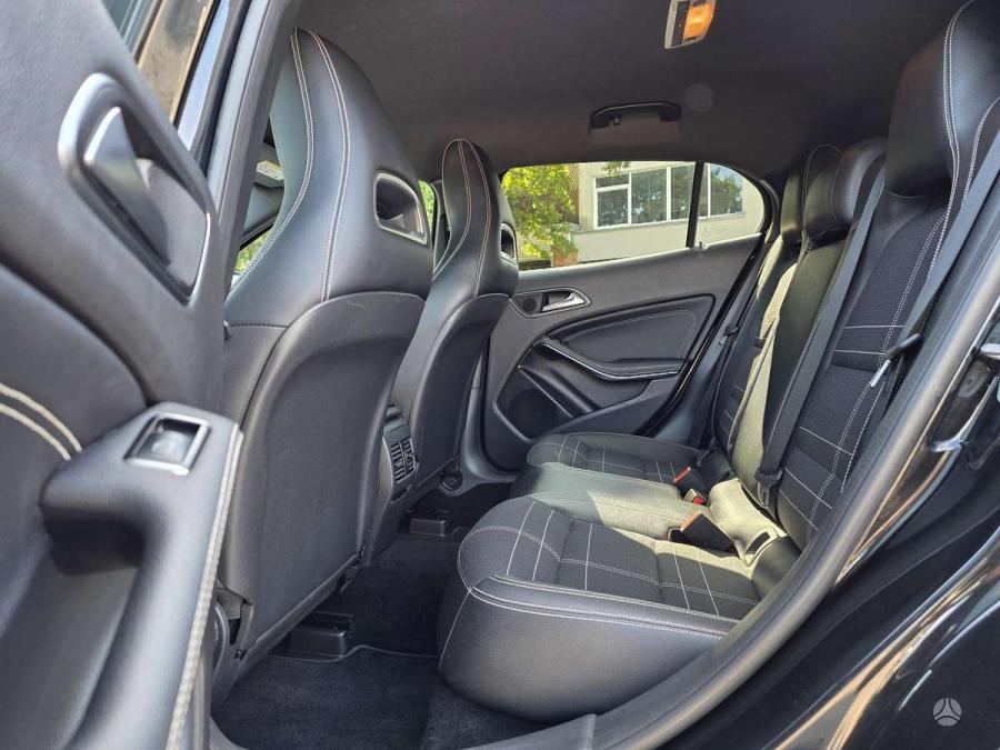 Black Mercedes-Benz GLA 200 2014 in Taurage, with an engine capacity of 2.14 L and mileage of 168 thousand km for 10900 €, photo 19 on AUTOMOTO.COM.LV