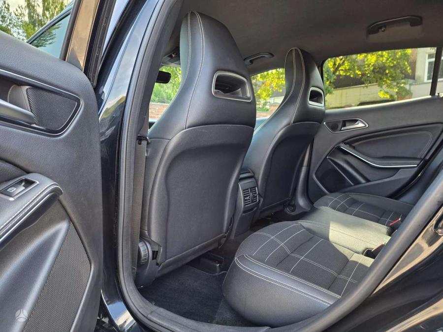 Black Mercedes-Benz GLA 200 2014 in Taurage, with an engine capacity of 2.14 L and mileage of 168 thousand km for 10900 €, photo 23 on AUTOMOTO.COM.LV