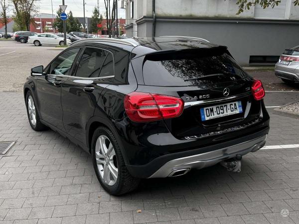 Mercedes-Benz GLA 200 2014 Kauņa vietnē Melns Mercedes-Benz GLA 200 2014 Kauņa, ar dzinēja tilpumu 2.14 L un nobraukumu 169 tūkst. km par 11700 €, foto 5 vietnē AUTOMOTO.COM.LV
