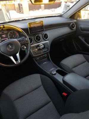 Melns Mercedes-Benz GLA 200 2015 Tauragė, ar dzinēja tilpumu 2.14 L un nobraukumu 215 tūkst. km par 9800 €, foto 17 vietnē AUTOMOTO.COM.LV