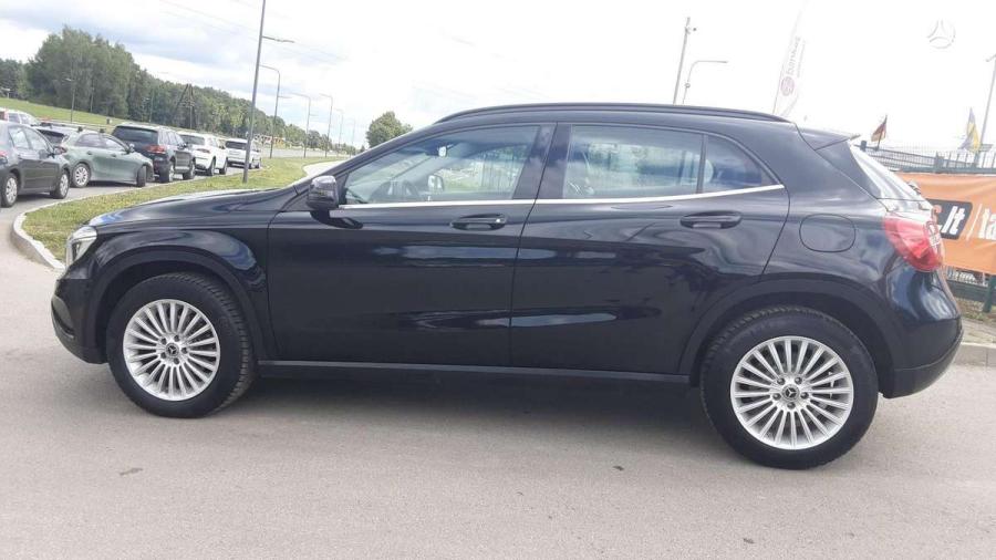 Melns Mercedes-Benz GLA 200 2016 Kauņa, ar dzinēja tilpumu 2.14 L un nobraukumu 204 tūkst. km par 12800 €, foto 5 vietnē AUTOMOTO.COM.LV