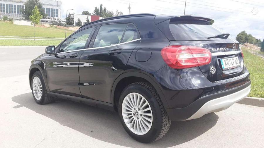 Melns Mercedes-Benz GLA 200 2016 Kauņa, ar dzinēja tilpumu 2.14 L un nobraukumu 204 tūkst. km par 12800 €, foto 7 vietnē AUTOMOTO.COM.LV