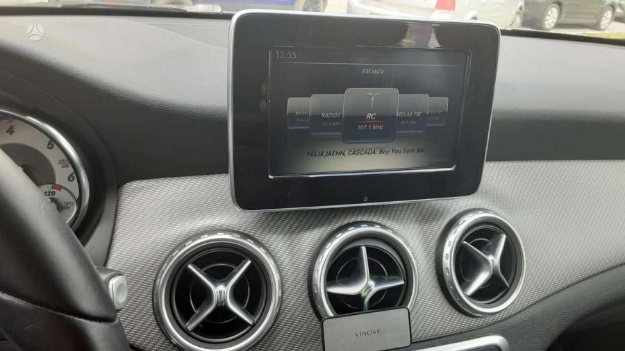 Melns Mercedes-Benz GLA 200 2016 Kauņa, ar dzinēja tilpumu 2.14 L un nobraukumu 204 tūkst. km par 12800 €, foto 24 vietnē AUTOMOTO.COM.LV