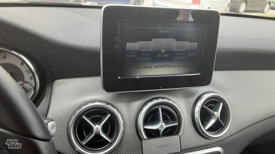 Melns Mercedes-Benz GLA 200 2016 Kauņa, ar dzinēja tilpumu 2.10 L un nobraukumu 204 tūkst. km par 12800 €, foto 24 vietnē AUTOMOTO.COM.LV