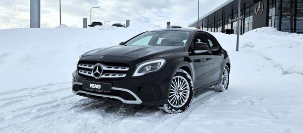 Melns Mercedes-Benz GLA 200 2017 Klaipėda, ar dzinēja tilpumu 1.60 L un nobraukumu 111 tūkst. km par 13900 €, foto 9 vietnē AUTOMOTO.COM.LV