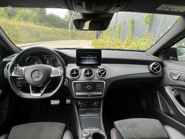 Black Mercedes-Benz GLA 200 2017 in Vilnius, with an engine capacity of 2.14 L and mileage of 219 thousand km for 16450 €, photo 8 on AUTOMOTO.COM.LV