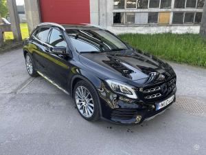 Black Mercedes-Benz GLA 200 2018 in Kaunas, with an engine capacity of 2.14 L and mileage of 82 thousand km for 18500 €, photo  on AUTOMOTO.COM.LV