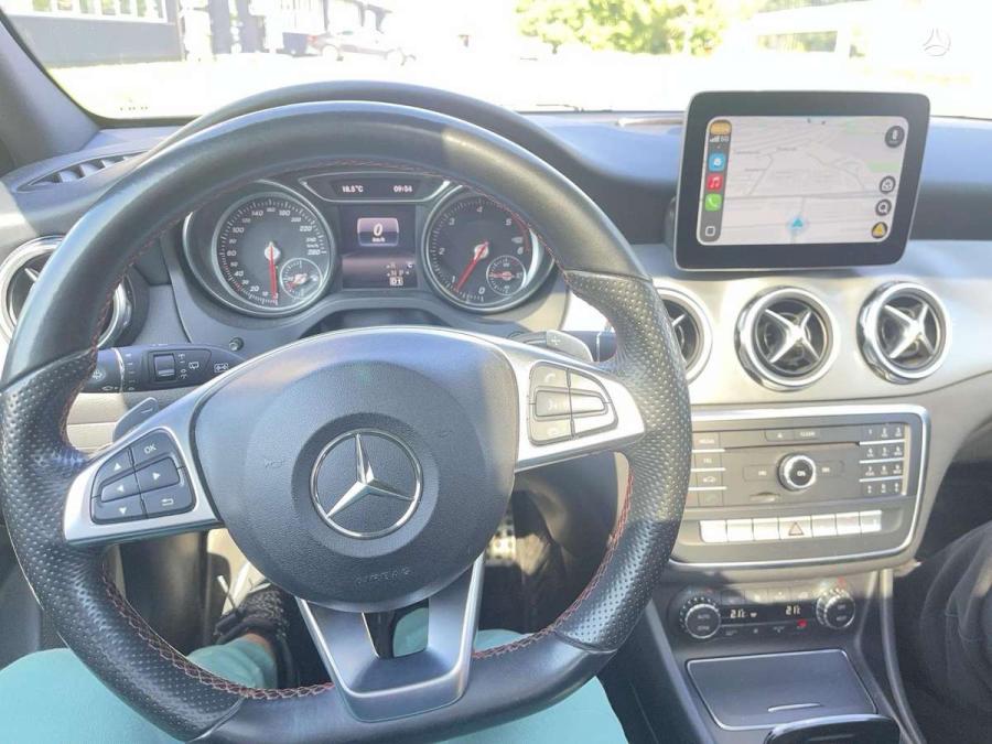 Black Mercedes-Benz GLA 200 2018 in Kaunas, with an engine capacity of 2.14 L and mileage of 82 thousand km for 18500 €, photo 16 on AUTOMOTO.COM.LV