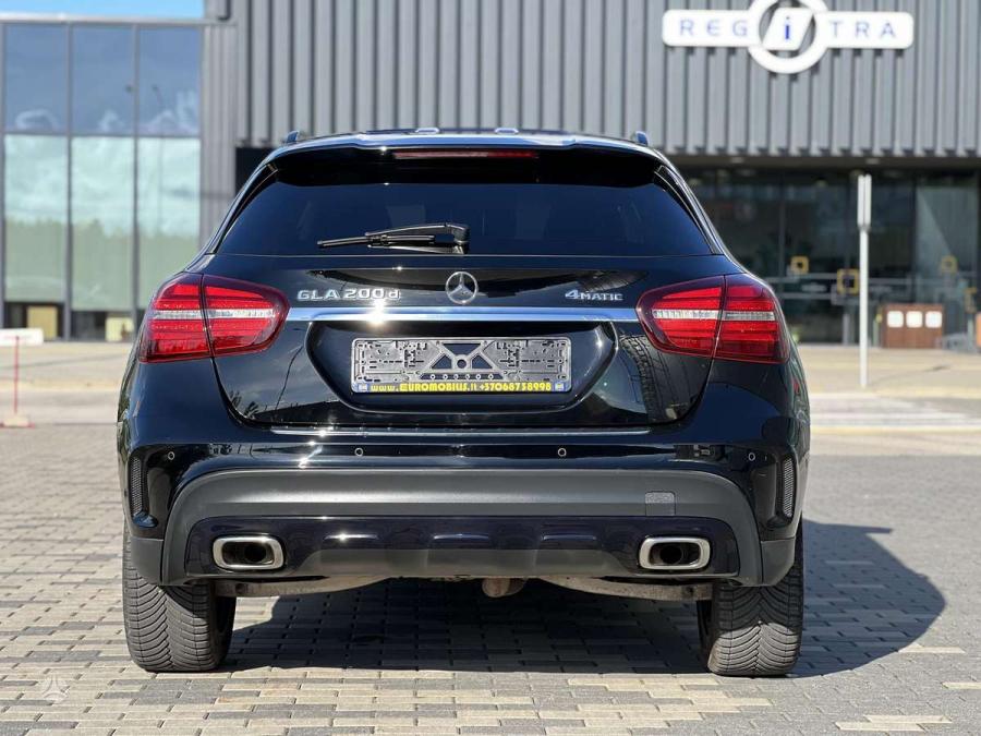 Melns Mercedes-Benz GLA 200 2019 Šauļi, ar dzinēja tilpumu 2.14 L un nobraukumu 132 tūkst. km par 18900 €, foto 7 vietnē AUTOMOTO.COM.LV