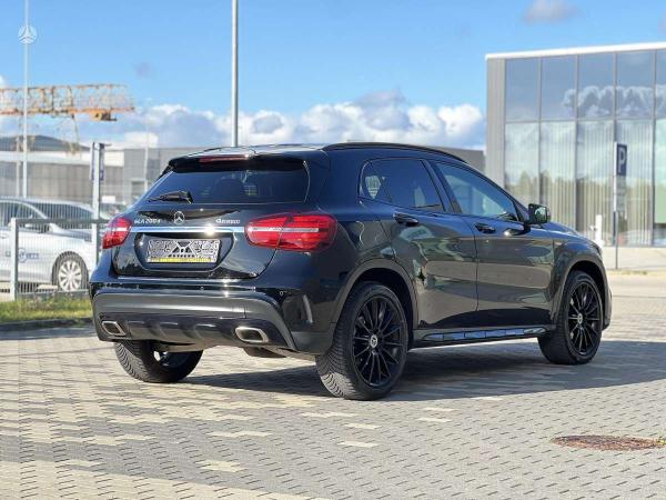 Melns Mercedes-Benz GLA 200 2019 Šauļi, ar dzinēja tilpumu 2.14 L un nobraukumu 132 tūkst. km par 18900 €, foto 9 vietnē AUTOMOTO.COM.LV
