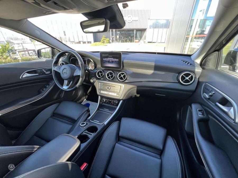 Melns Mercedes-Benz GLA 200 2019 Šauļi, ar dzinēja tilpumu 2.14 L un nobraukumu 132 tūkst. km par 18900 €, foto 29 vietnē AUTOMOTO.COM.LV