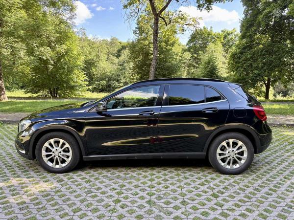 Melns Mercedes-Benz GLA 200 2014 Viļņa, ar dzinēja tilpumu 2.14 L un nobraukumu 182 tūkst. km par 14100 €, foto 2 vietnē AUTOMOTO.COM.LV