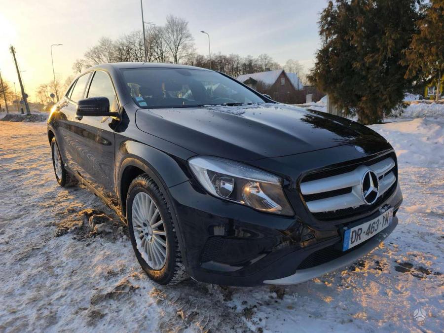Melns Mercedes-Benz GLA 200 2015 Tauragė, ar dzinēja tilpumu 2.20 L un nobraukumu 216 tūkst. km par 9800 €, foto 16 vietnē AUTOMOTO.COM.LV