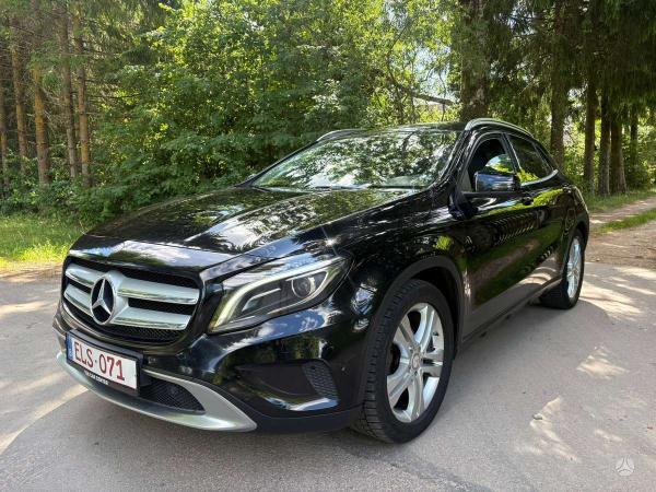 Black Mercedes-Benz GLA 200 2015 in Taurage, with an engine capacity of 2.14 L and mileage of 200 thousand km for 10500 €, photo 1 on AUTOMOTO.COM.LV