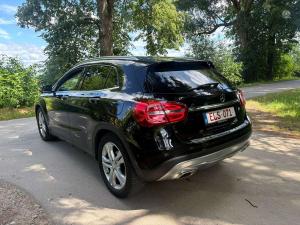 Melns Mercedes-Benz GLA 200 2015 Tauragė, ar dzinēja tilpumu 2.14 L un nobraukumu 200 tūkst. km par 10500 €, foto 4 vietnē AUTOMOTO.COM.LV