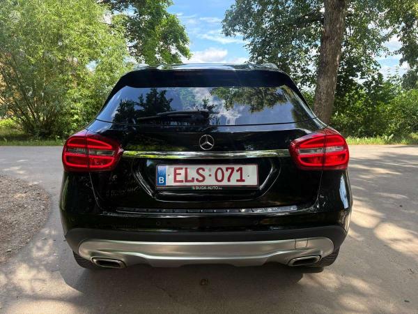 Black Mercedes-Benz GLA 200 2015 in Taurage, with an engine capacity of 2.14 L and mileage of 200 thousand km for 10500 €, photo 4 on AUTOMOTO.COM.LV