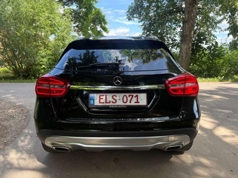 Melns Mercedes-Benz GLA 200 2015 Tauragė, ar dzinēja tilpumu 2.14 L un nobraukumu 200 tūkst. km par 10500 €, foto 5 vietnē AUTOMOTO.COM.LV