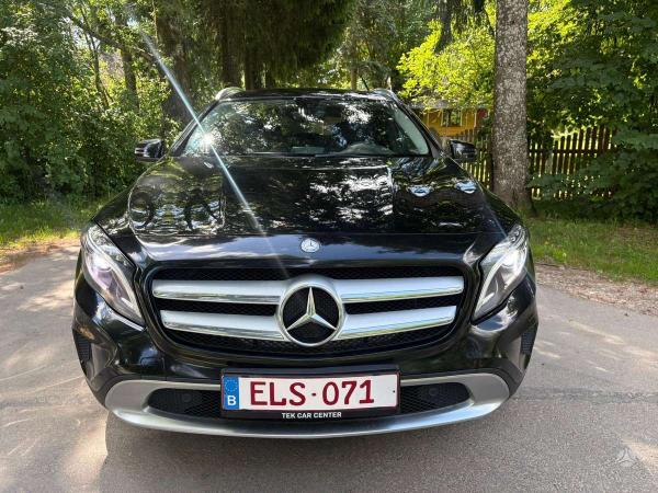 Black Mercedes-Benz GLA 200 2015 in Taurage, with an engine capacity of 2.14 L and mileage of 200 thousand km for 10500 €, photo 7 on AUTOMOTO.COM.LV