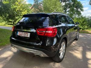 Melns Mercedes-Benz GLA 200 2015 Tauragė, ar dzinēja tilpumu 2.14 L un nobraukumu 200 tūkst. km par 10500 €, foto 9 vietnē AUTOMOTO.COM.LV