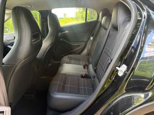 Melns Mercedes-Benz GLA 200 2015 Tauragė, ar dzinēja tilpumu 2.14 L un nobraukumu 200 tūkst. km par 10500 €, foto 12 vietnē AUTOMOTO.COM.LV