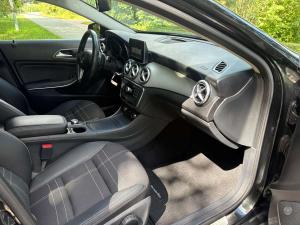 Melns Mercedes-Benz GLA 200 2015 Tauragė, ar dzinēja tilpumu 2.14 L un nobraukumu 200 tūkst. km par 10500 €, foto 25 vietnē AUTOMOTO.COM.LV