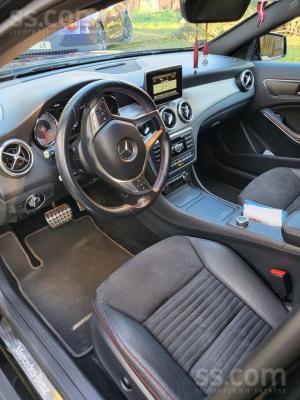 Black Mercedes-Benz GLA 200 2015 in Riga, with an engine capacity of 2.00 L and mileage of 116 thousand km for 16000 €, photo 8 on AUTOMOTO.COM.LV