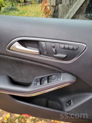 Black Mercedes-Benz GLA 200 2015 in Riga, with an engine capacity of 2.00 L and mileage of 116 thousand km for 16000 €, photo 13 on AUTOMOTO.COM.LV