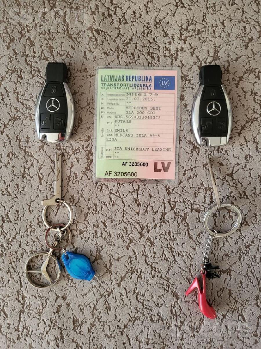 Black Mercedes-Benz GLA 200 2015 in Riga, with an engine capacity of 2.00 L and mileage of 116 thousand km for 16000 €, photo 18 on AUTOMOTO.COM.LV