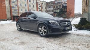 Melns Mercedes-Benz GLA 200 2016 Rīga, ar dzinēja tilpumu 1.60 L un nobraukumu 88 tūkst. km par 16500 €, foto  vietnē AUTOMOTO.COM.LV