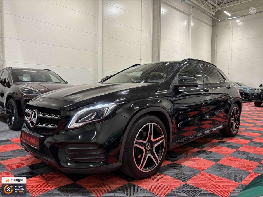 Black Mercedes-Benz GLA 200 2019 in Vilnius, with an engine capacity of 1.60 L and mileage of 54 thousand km for 16999 €, photo 1 on AUTOMOTO.COM.LV