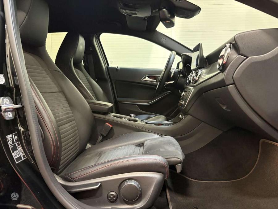 Black Mercedes-Benz GLA 200 2019 in Vilnius, with an engine capacity of 1.60 L and mileage of 54 thousand km for 16999 €, photo 16 on AUTOMOTO.COM.LV