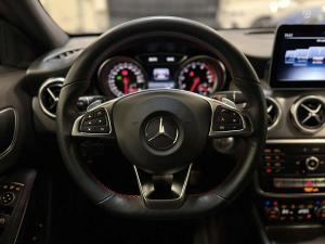 Black Mercedes-Benz GLA 200 2019 in Vilnius, with an engine capacity of 1.60 L and mileage of 54 thousand km for 16999 €, photo 19 on AUTOMOTO.COM.LV