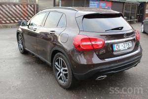 Brūns Mercedes-Benz GLA 200 2014 Liepāja, ar dzinēja tilpumu 2.20 L un nobraukumu 321 tūkst. km par 10850 €, foto 3 vietnē AUTOMOTO.COM.LV