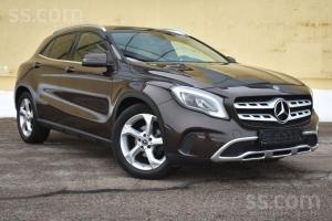 Brūns Mercedes-Benz GLA 200 2017 Talsi, ar dzinēja tilpumu 1.60 L un nobraukumu 23 tūkst. km par 17500 €, foto  vietnē AUTOMOTO.COM.LV