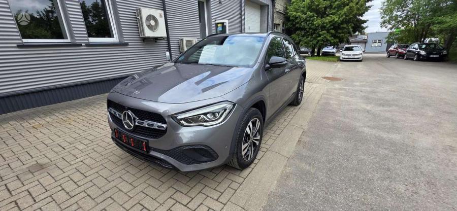 Brūns Mercedes-Benz GLA 200 2020 Telšiai, ar dzinēja tilpumu 1.33 L un nobraukumu 24 tūkst. km par 25550 €, foto 1 vietnē AUTOMOTO.COM.LV