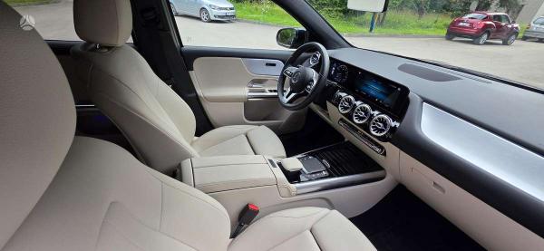 Brūns Mercedes-Benz GLA 200 2020 Telšiai, ar dzinēja tilpumu 1.33 L un nobraukumu 24 tūkst. km par 25550 €, foto 9 vietnē AUTOMOTO.COM.LV