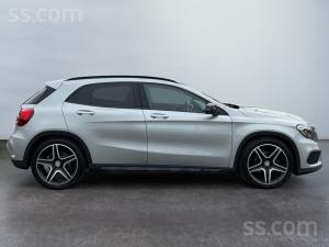 Mercedes-Benz GLA 200 2015 Rīga, ar dzinēja tilpumu 1.60 L un nobraukumu 141 tūkst. km par 15520 €, foto 7 vietnē AUTOMOTO.COM.LV