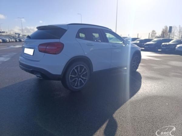 Mercedes-Benz GLA 200 2017 in Vilnius, with an engine capacity of 2.14 L and mileage of 224 thousand km for 10900 €, photo 6 on AUTOMOTO.COM.LV
