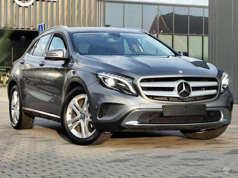 Pelēks Mercedes-Benz GLA 200 2014 Šauļi, ar dzinēja tilpumu 2.10 L un nobraukumu 158 tūkst. km par 11900 €, foto 1 vietnē AUTOMOTO.COM.LV