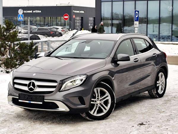 Grey Mercedes-Benz GLA 200 2014 in Siauliai, with an engine capacity of 2.10 L and mileage of 158 thousand km for 11900 €, photo 4 on AUTOMOTO.COM.LV