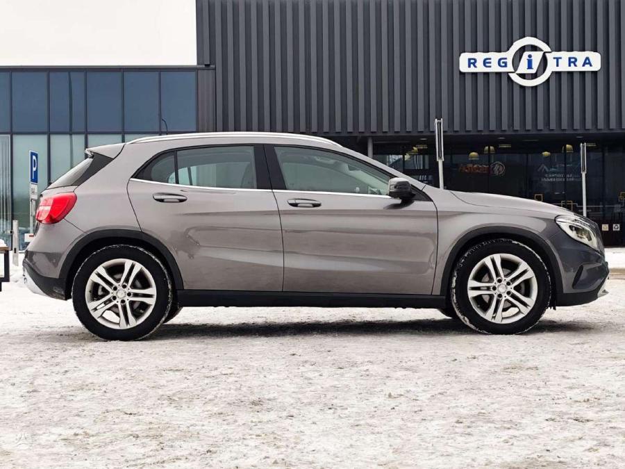 Pelēks Mercedes-Benz GLA 200 2014 Šauļi, ar dzinēja tilpumu 2.10 L un nobraukumu 158 tūkst. km par 11900 €, foto 9 vietnē AUTOMOTO.COM.LV