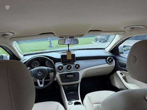 Pelēks Mercedes-Benz GLA 200 2014 Šilalė, ar dzinēja tilpumu 2.14 L un nobraukumu 254 tūkst. km par 8500 €, foto 10 vietnē AUTOMOTO.COM.LV