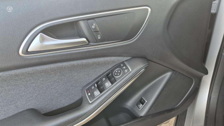 Pelēks Mercedes-Benz GLA 200 2014 Tauragė, ar dzinēja tilpumu 2.14 L un nobraukumu 271 tūkst. km par 8400 €, foto 22 vietnē AUTOMOTO.COM.LV